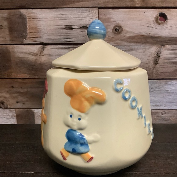 Kitchen | Shawnee Little Chef Cookie Biscuit Jar With Lid Yellow Usa ...